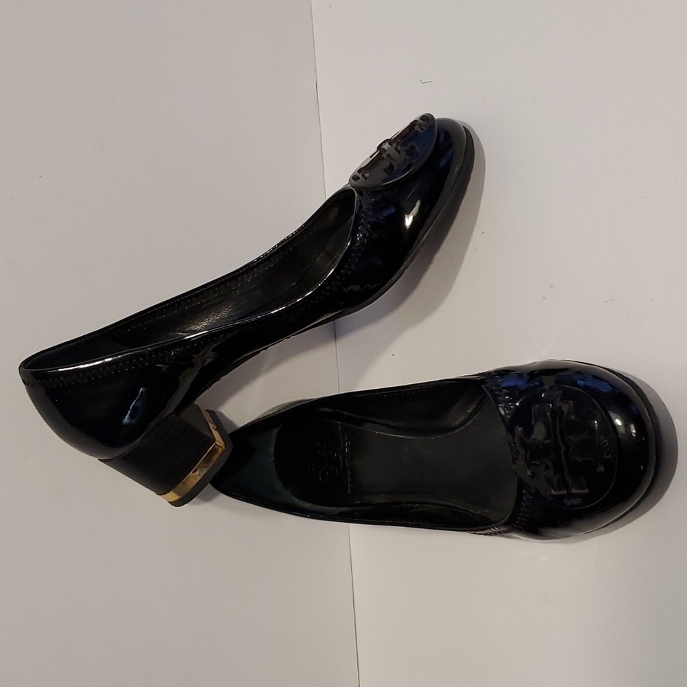 Tory Burch Patent Amy Pump With Patent Logo Size 9.5m - Gem
